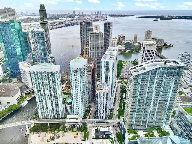 Luxury apartment complex for rent in Miami, Florida