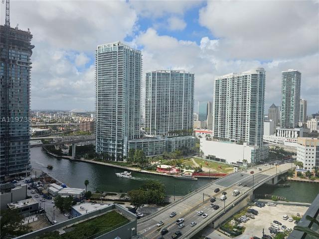 Luxury apartment complex for rent in Miami, Florida
