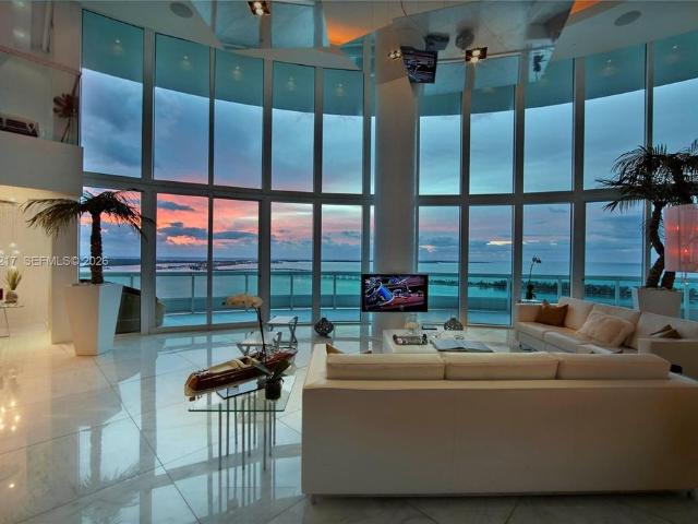 Luxury apartment complex for rent in Miami, Florida