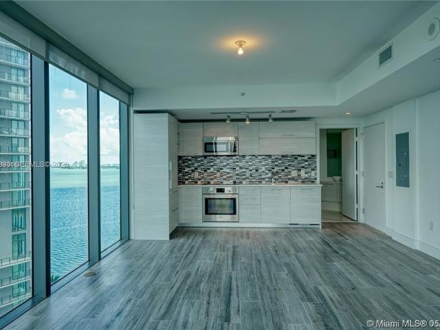 Luxury apartment complex for rent in Miami, Florida