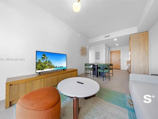 Luxury apartment complex for rent in Miami, Florida