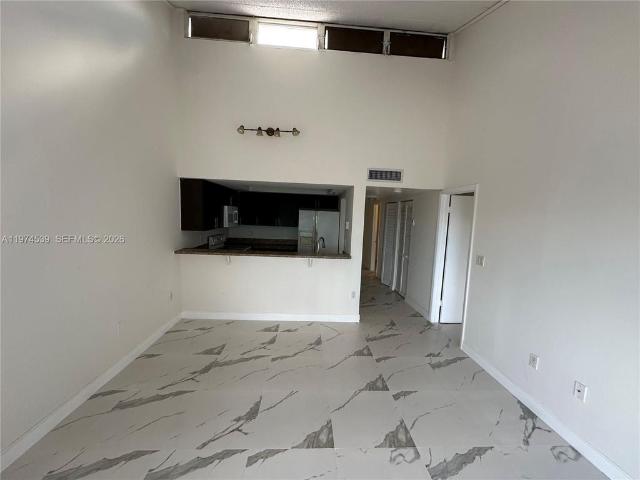 Luxury apartment complex for rent in Miami, Florida