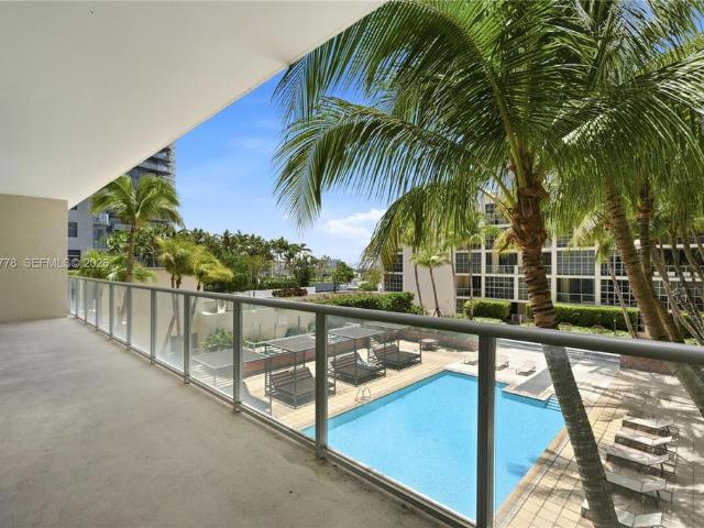 Luxury apartment complex for rent in Miami, Florida