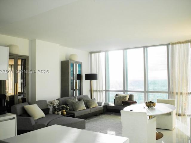 Luxury apartment complex for rent in Miami, Florida