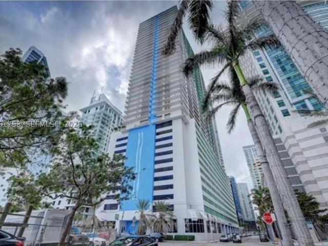 Luxury apartment complex for rent in Miami, Florida