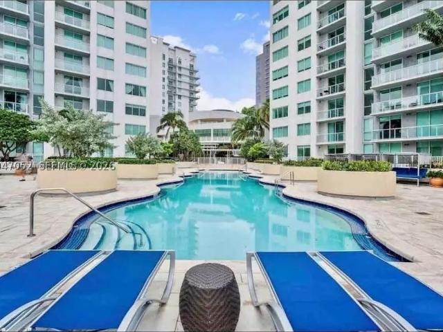 Luxury apartment complex for rent in Miami, Florida