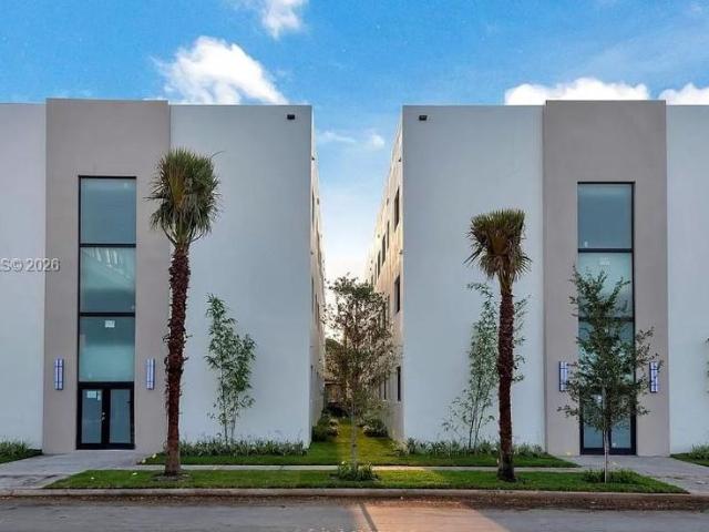 Luxury apartment complex for rent in Miami, Florida