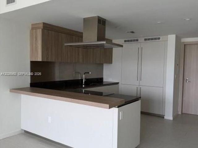Luxury apartment complex for rent in Miami, Florida