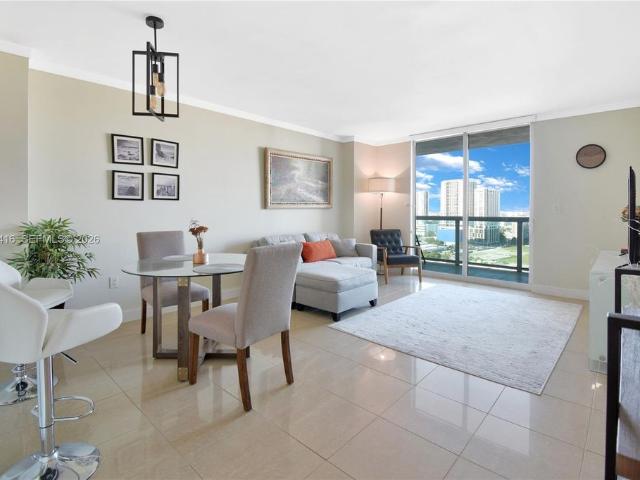 Luxury apartment complex for rent in Miami, Florida
