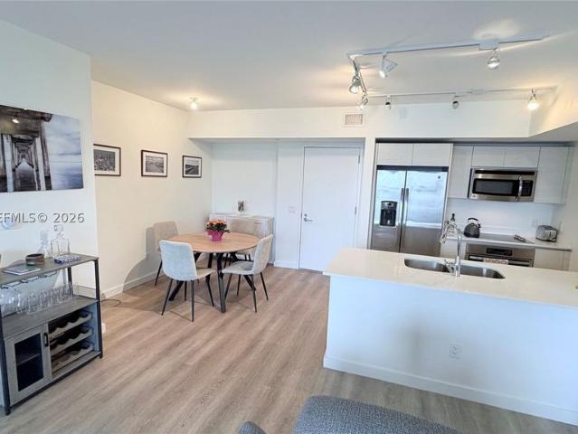 Luxury apartment complex for rent in Miami, Florida