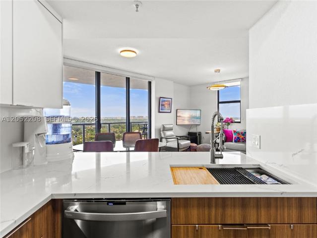 Luxury apartment complex for rent in Miami, Florida