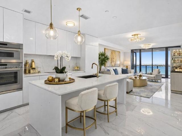 Luxury apartment complex for rent in Miami, Florida