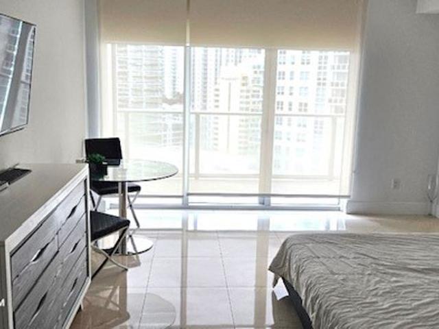 Luxury apartment complex for rent in Miami, Florida