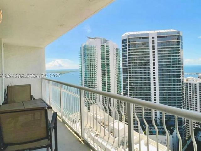 Luxury apartment complex for rent in Miami, Florida
