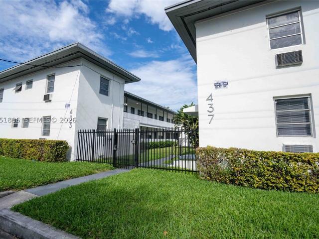Luxury apartment complex for rent in Miami, Florida
