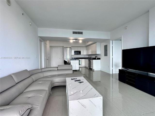 Luxury apartment complex for rent in Miami, Florida
