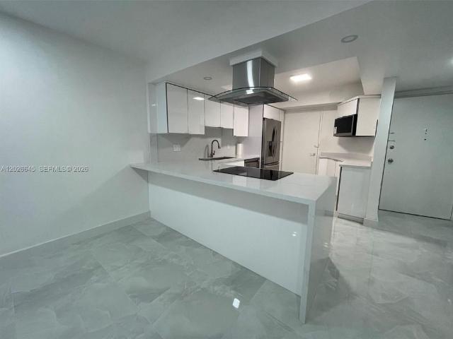 Luxury apartment complex for rent in Miami, Florida