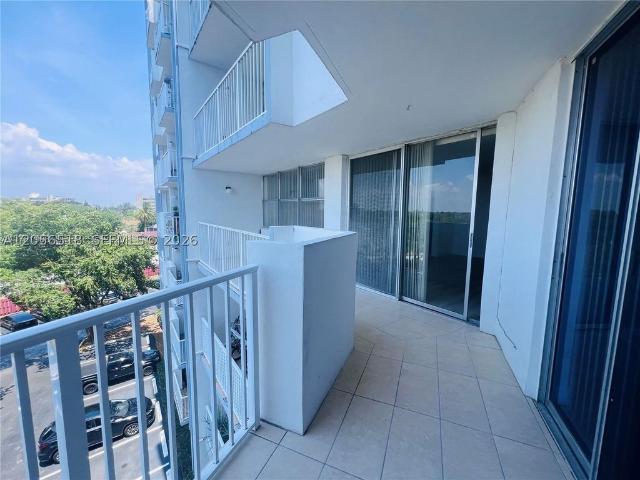 Luxury apartment complex for rent in Miami, Florida