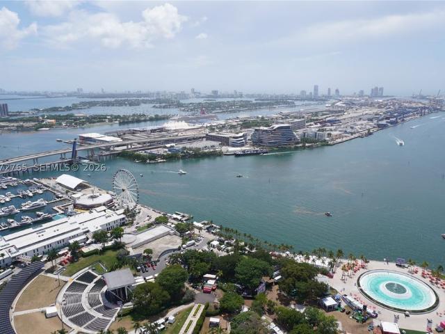 Luxury apartment complex for rent in Miami, Florida