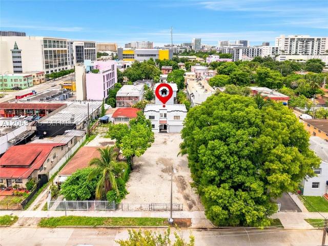 Luxury apartment complex for rent in Miami, Florida