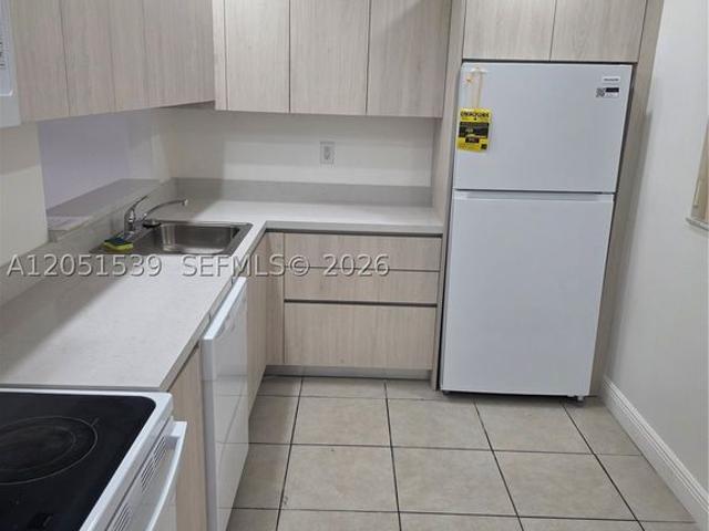 Luxury apartment complex for rent in Miami, Florida