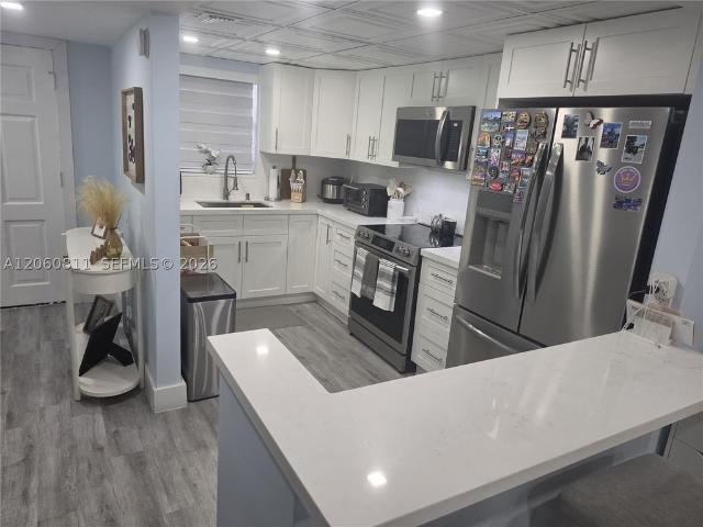 Luxury apartment complex for rent in Miami, Florida