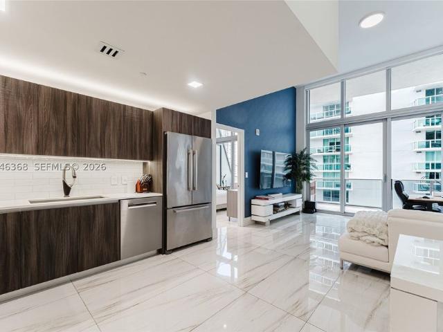 Luxury apartment complex for rent in Miami, Florida