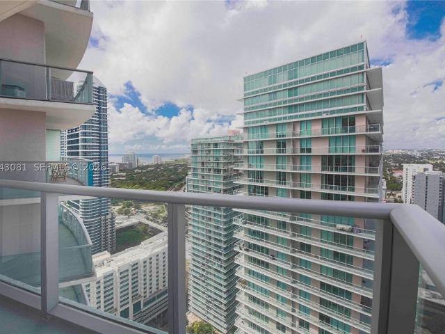 Luxury apartment complex for rent in Miami, Florida