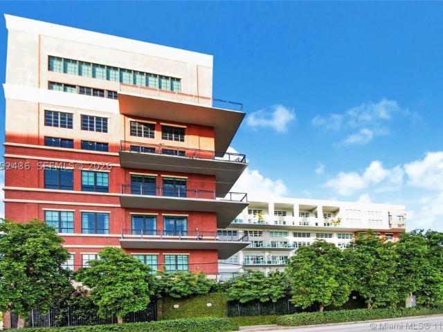 Luxury apartment complex for rent in Miami, Florida