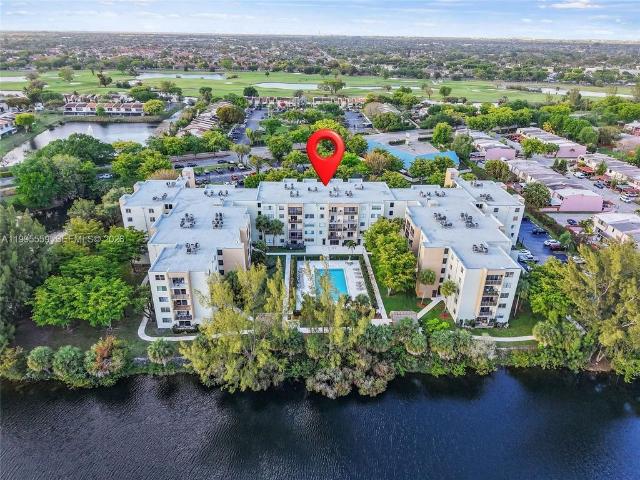 Luxury apartment complex for rent in Miami, Florida