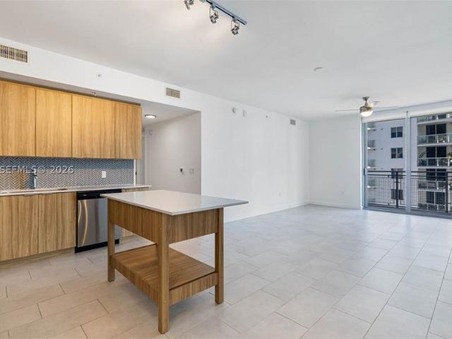 Luxury apartment complex for rent in Miami, Florida