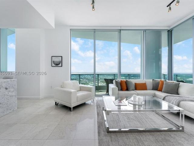 Luxury apartment complex for rent in Miami, Florida