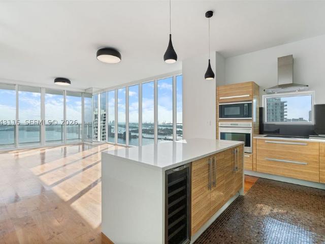 Luxury apartment complex for rent in Miami, Florida
