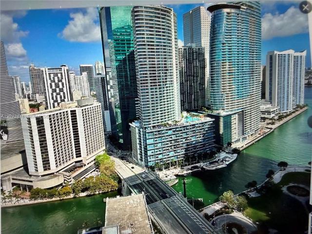 Luxury apartment complex for rent in Miami, Florida
