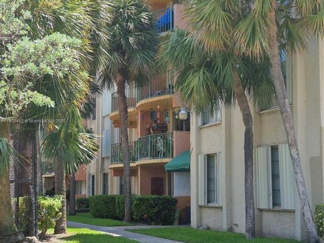 Luxury apartment complex for rent in Miami, Florida