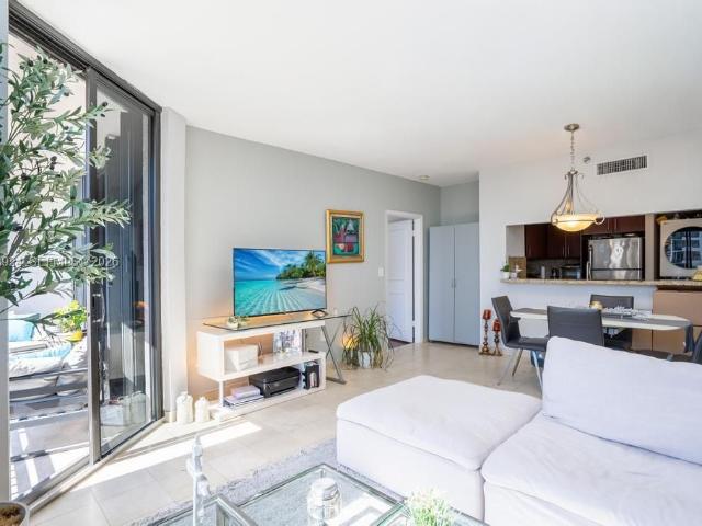 Luxury apartment complex for rent in Miami, Florida