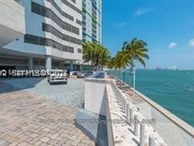 Luxury apartment complex for rent in Miami, Florida