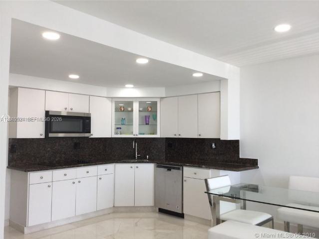 Luxury apartment complex for rent in Miami, Florida