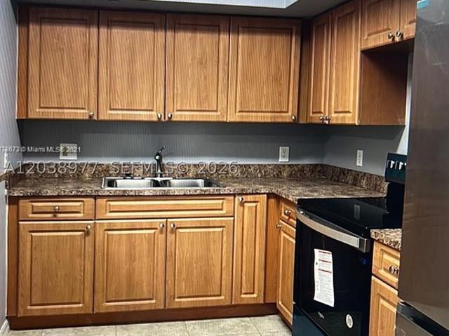 Luxury apartment complex for rent in Miami, Florida