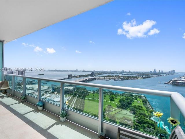 Luxury apartment complex for rent in Miami, Florida