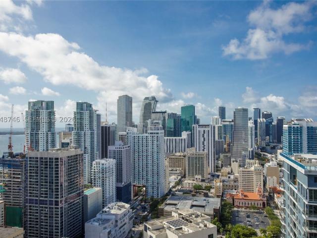 Luxury apartment complex for rent in Miami, Florida