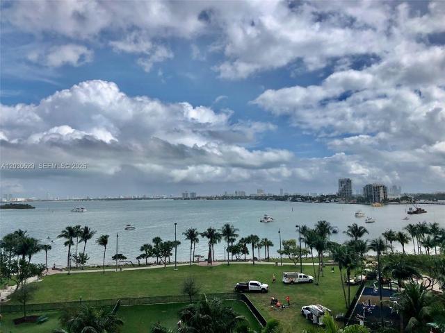 Luxury apartment complex for rent in Miami, Florida
