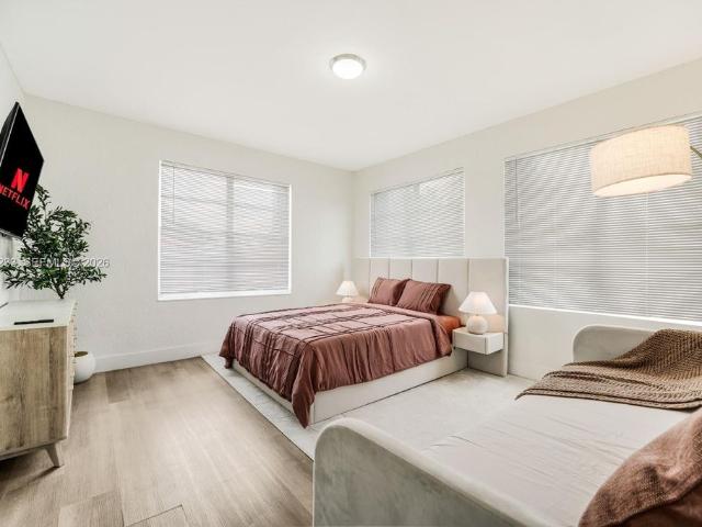 Luxury apartment complex for rent in Miami, Florida