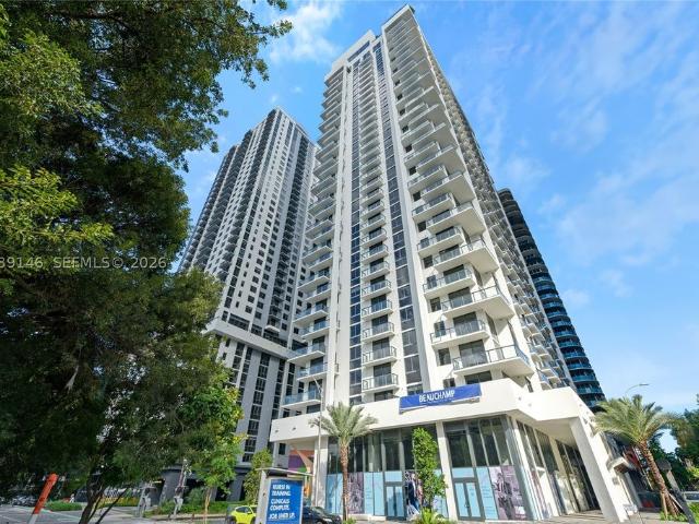 Luxury apartment complex for rent in Miami, Florida