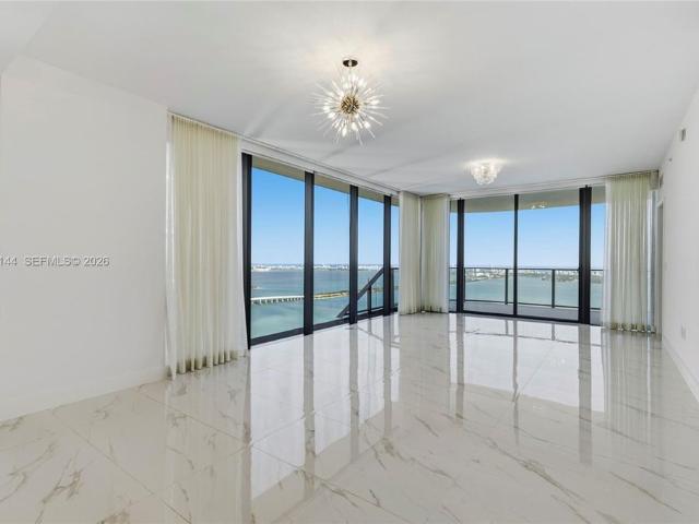 Luxury apartment complex for rent in Miami, Florida