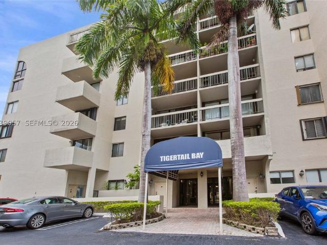 Luxury apartment complex for rent in Miami, Florida