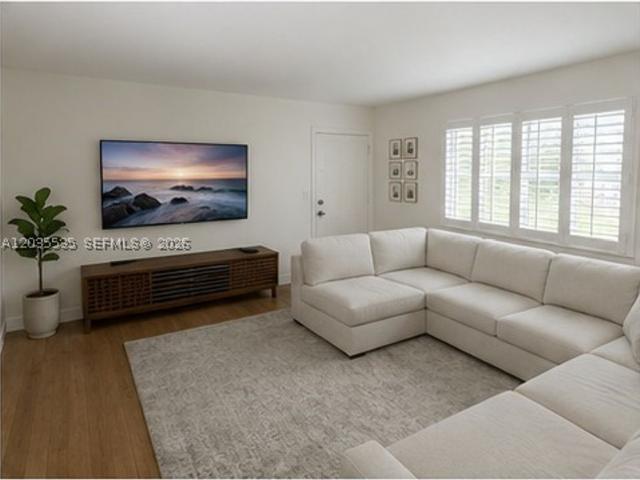 Luxury apartment complex for rent in Miami, Florida