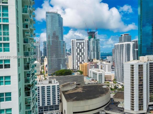 Luxury apartment complex for rent in Miami, Florida