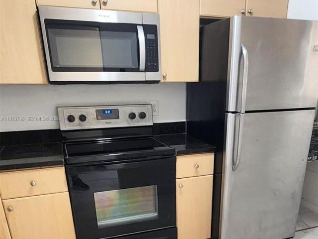 Luxury apartment complex for rent in Miami, Florida