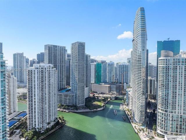 Luxury apartment complex for rent in Miami, Florida